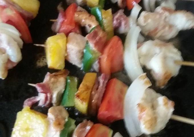 Pinchos mixtos Receta de Ana Chavez- Cookpad