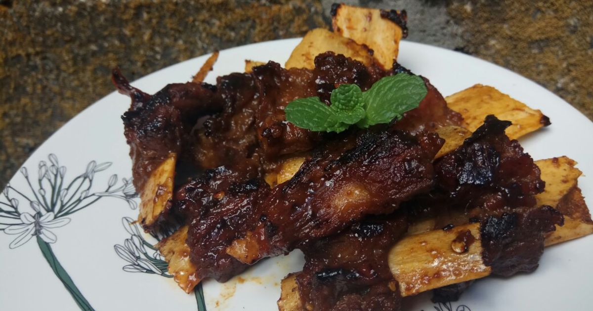 Resep Iga Bakar Pedas (Simpel) oleh ayusagastia - Cookpad