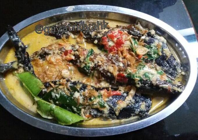 Resep Pecel Lele asap oleh Gayatri DK - Cookpad