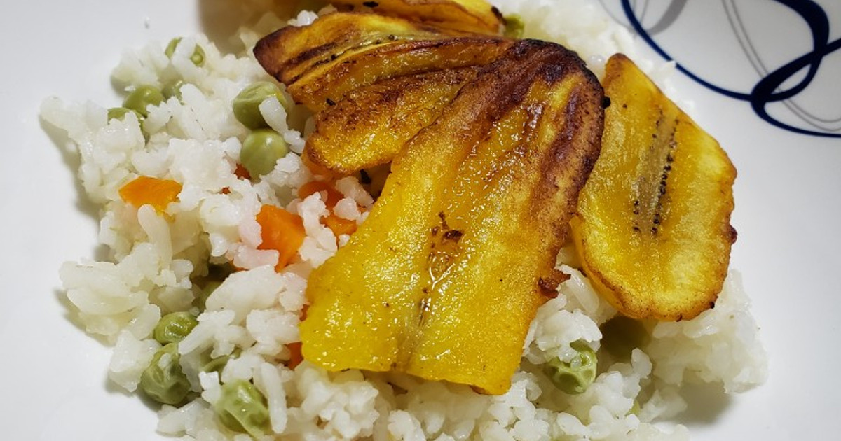 Arroz Blanco Con Verduras Y Plátano Macho Receta de Lau Ramírez- Cookpad