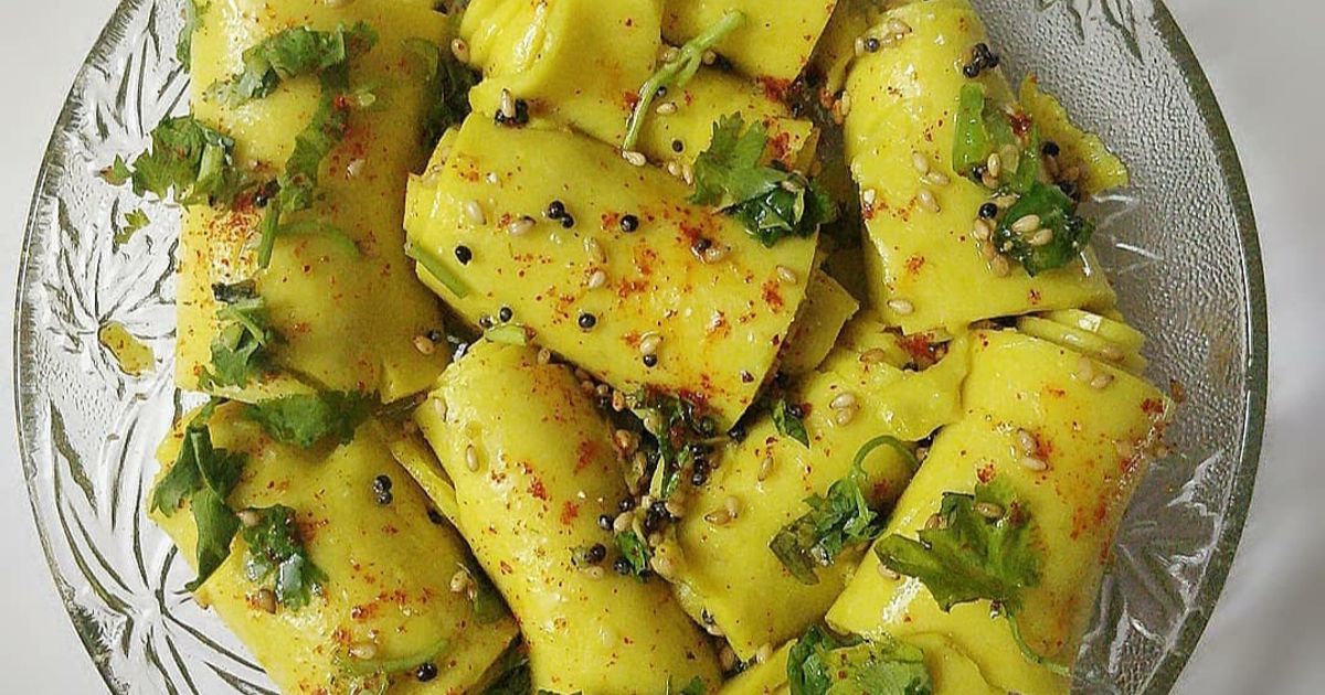 Cheese Stuffed Khandvi Recipe by Sneha Patel - Cookpad