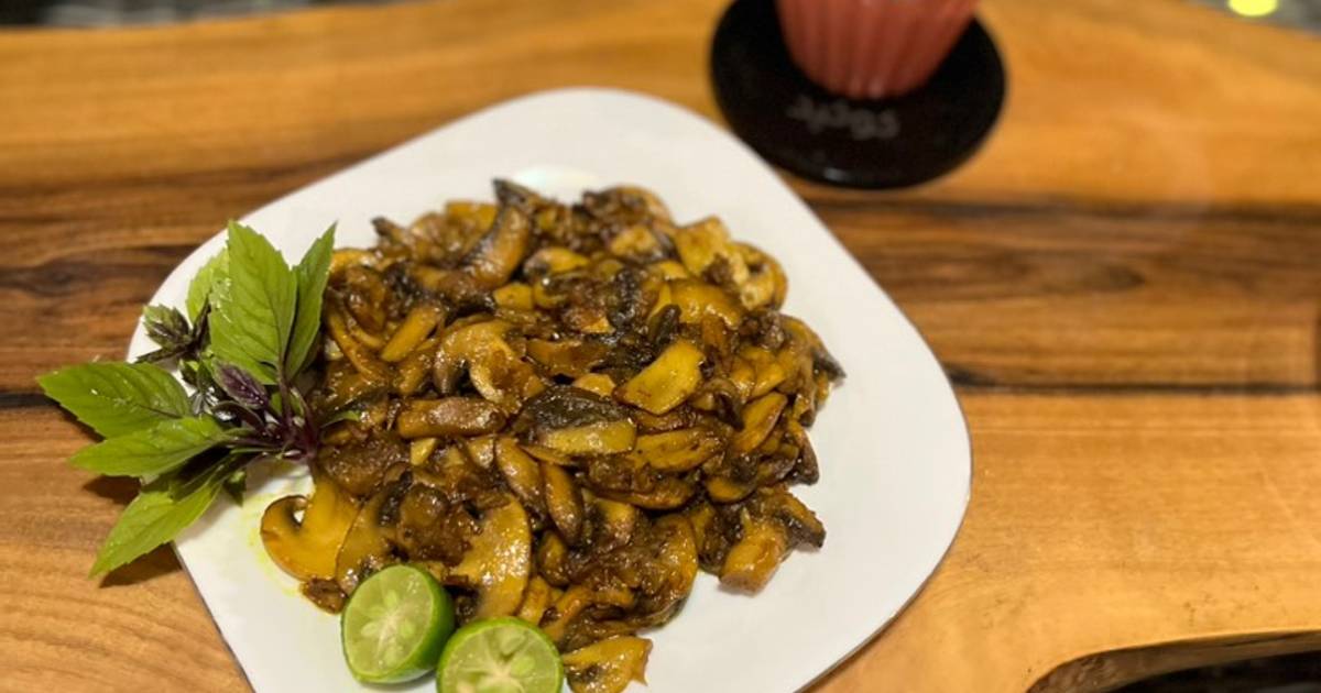 طرز تهیه 💫قورمه قارچ💫 ساده و خوشمزه توسط amir hosein - کوکپد