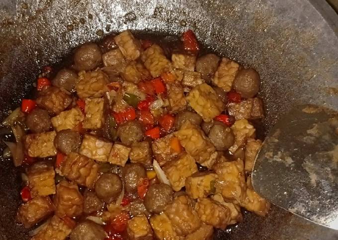 Resep Mercon tempe, bakso pentol saos tiram bumbu iris oleh Indah Keysa ...