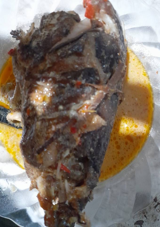 Resep Mangut ikan asap kepala manyung oleh Alina Nareswara - Cookpad