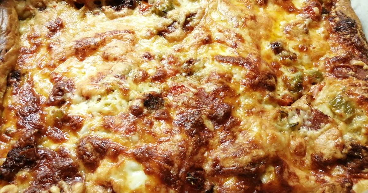 27 εύκολες και νόστιμες σπιτικές συνταγές για πίτσα με λουκάνικο και ...