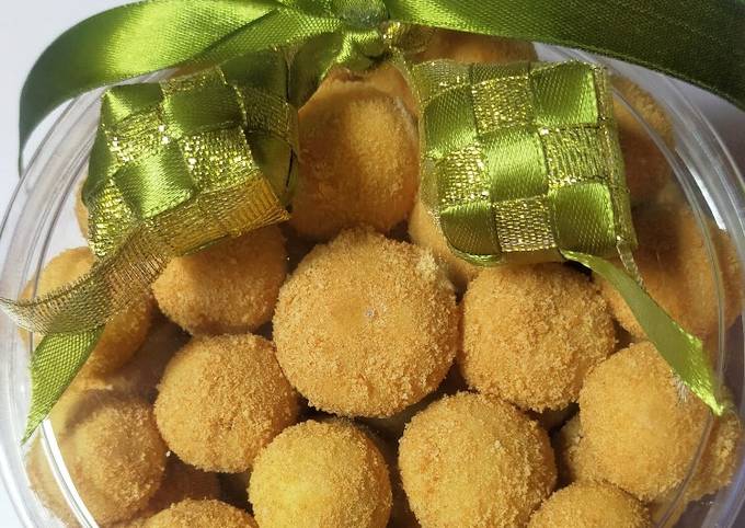 Resep Bawang Regal Cookies oleh Dinda Amy - Cookpad