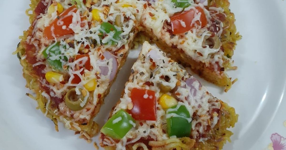 Maggi Pizza Recipe by Hetal Poonjani - Cookpad