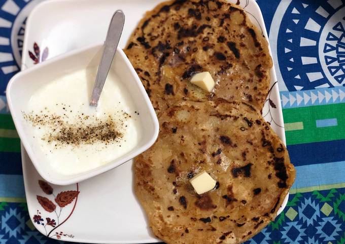 Aloo ka Paratha Recipe by priyanka - Cookpad