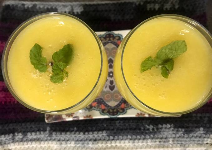 Mango Squash Recipe by MrsRiasat Ali - Cookpad