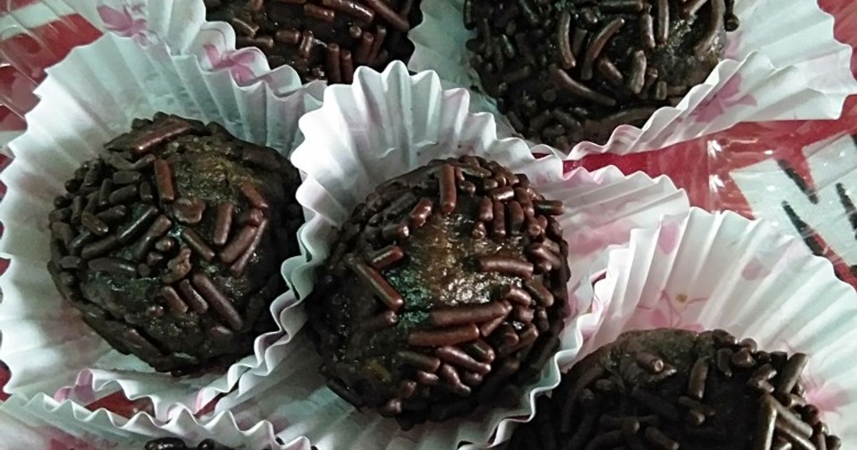 Resep Chocolate Rhum Balls oleh Harlena Wiranata - Cookpad