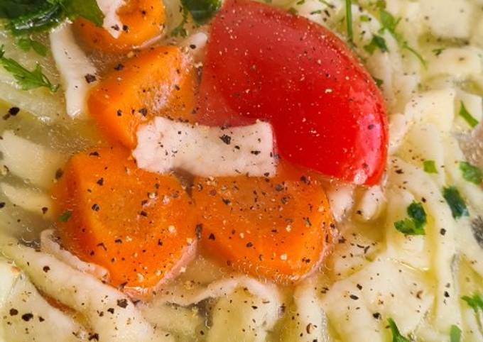 Supă de găină cu tăieței, rețetă de Loredana Ciobotea - Rețete Cookpad