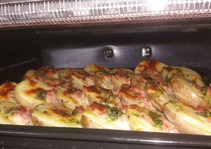 Papas al horno con jamón y queso (mantequilla de ajo) Receta de Chef ...