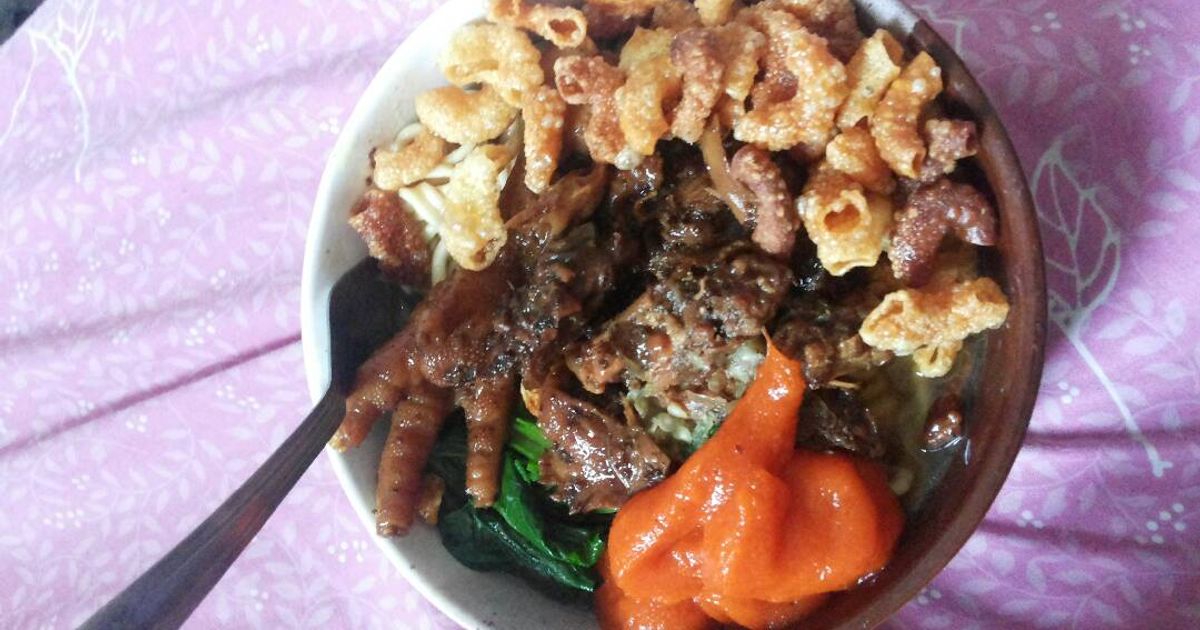 Resep Mie Ayam Ceker Tabur Makroni oleh krisna dewi - Cookpad