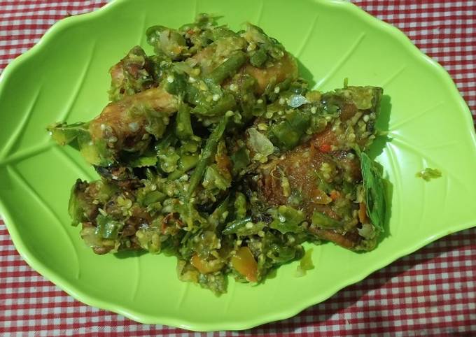 Resep Ayam Cabe Ijo oleh Pramitta - Cookpad