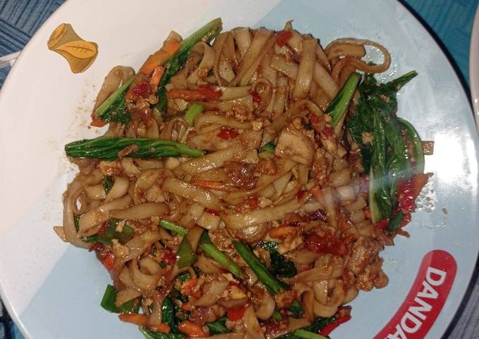 Resep Kwetiau goreng oleh Isfanti - Cookpad
