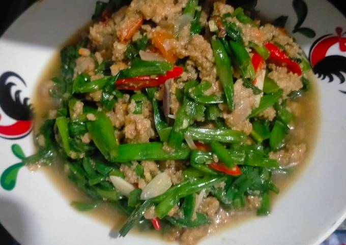 Resep Tumis oncom genjer oleh rini Arin's - Cookpad