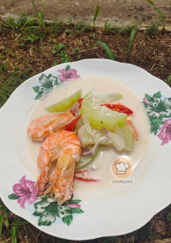 Resipi Labu Air Masak Lemak Putih Bersama Udang oleh FZ Adzlin - Cookpad