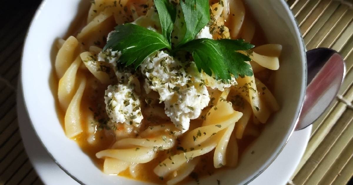 Resep Fusilli Tomato Ricotta Soup oleh Ika Mahendra Moenif - Cookpad
