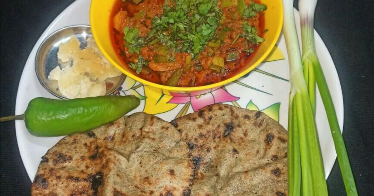 Nehal Gokani Dhruna દ્વારા રેસીપી સ્પાઈસી રીંગણા નો ઓળો & રોટલા (Ringna ...