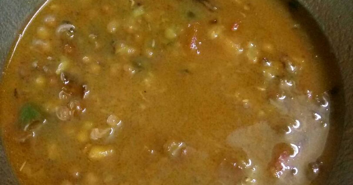 Moong Sabut And Moth Daal Recipe by namarta chopra - Cookpad