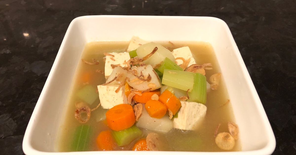 Vegetables Soup (Indonesian Vegetarian Soup =Sup Tahu) Recipe by Nia Hiura