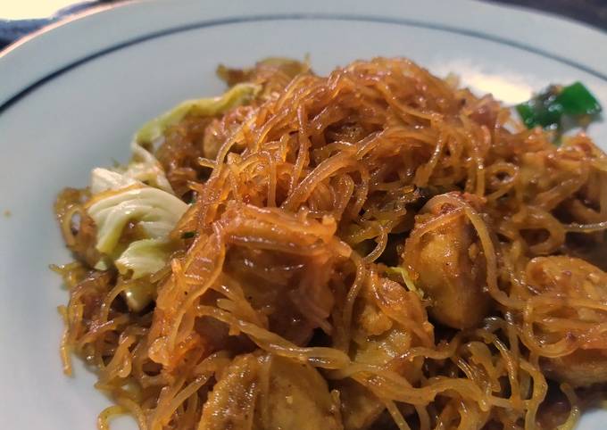 Resep Bihun goreng oleh Saluna Mahira - Cookpad