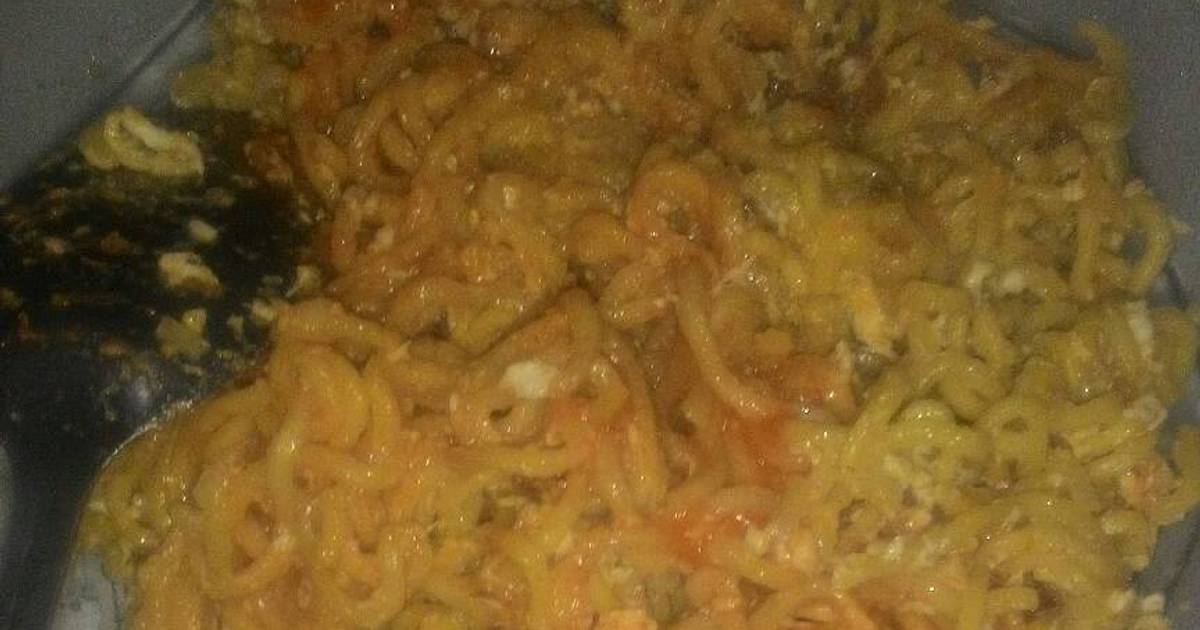 Resep Mie goreng becek pedas nikmat oleh SilveraFian - Cookpad