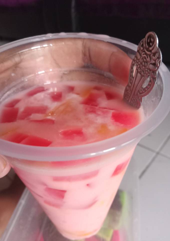 Resep Es buah jelly rasa mangga oleh Mardiana - Cookpad