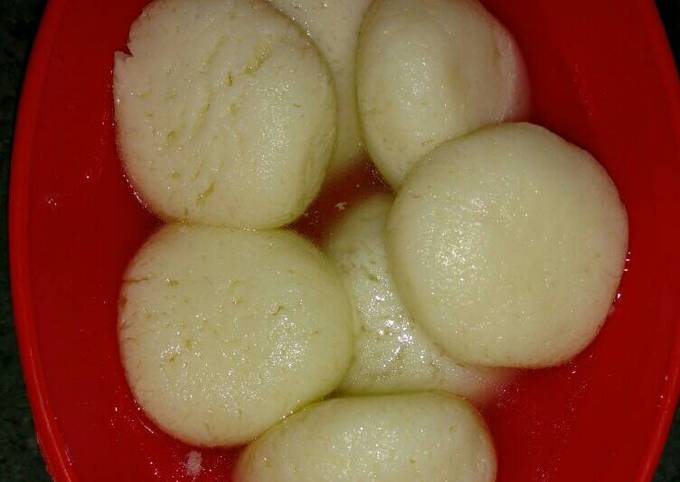 Sponge rasgulla Recipe by Geeta Hemit - Cookpad