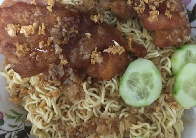 Cách Làm Món Mì gà da giòn cấp tốc của Minh Anh - Cookpad