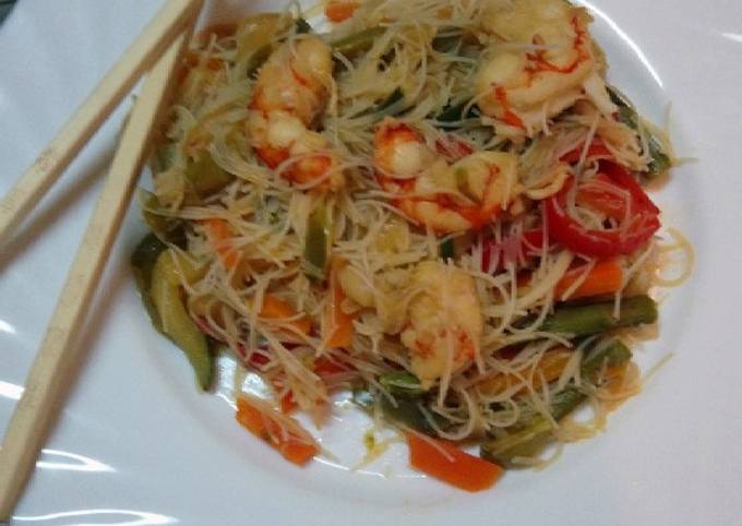 Fideos de arroz, al estilo chino Receta de NELI- Cookpad