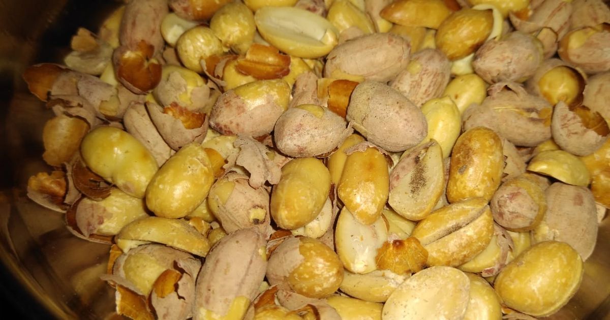 Salted Peanuts Khari Seeng Recipe by Aayati - Cookpad