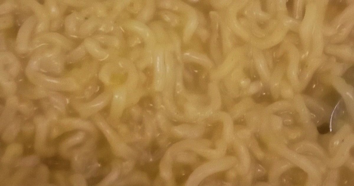 Plain Maggi Recipe by Daljeet kaur - Cookpad