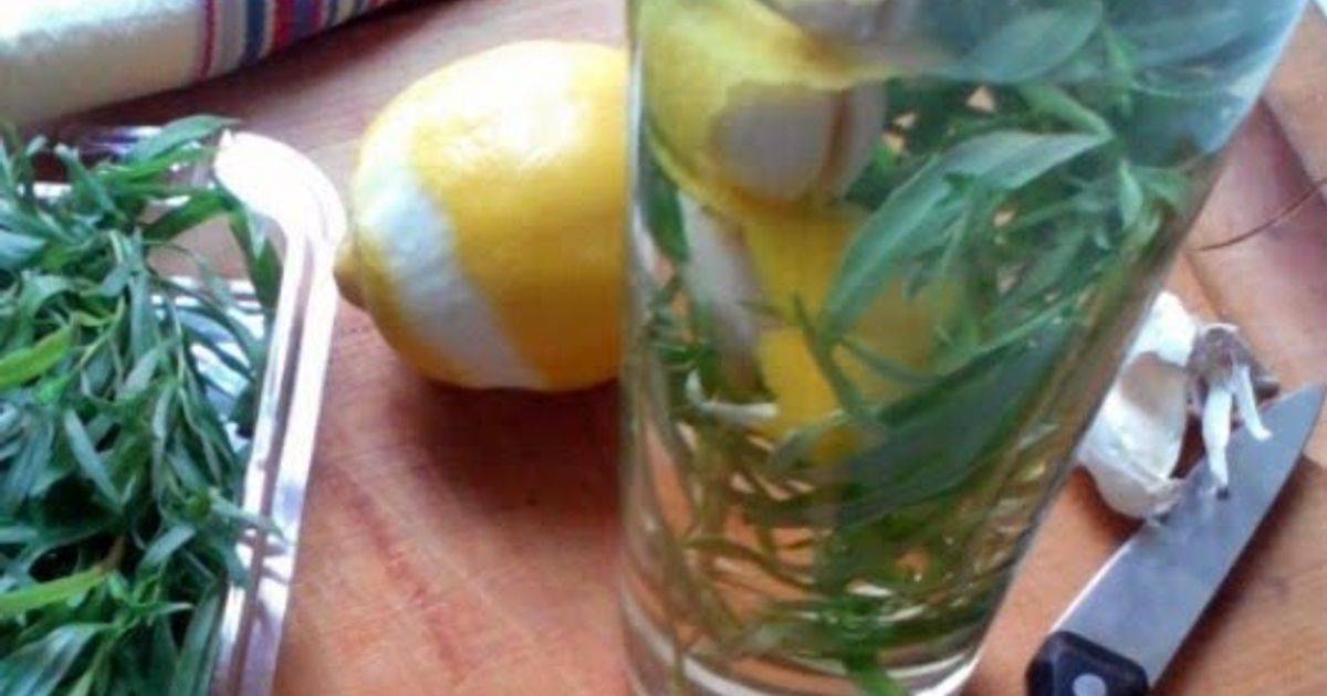 Explore delicious ways to use tarragon vinegar