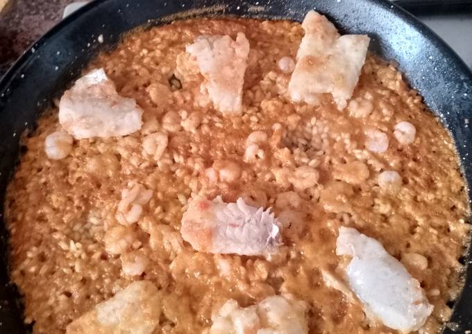Arroz seco de merluza y gambas Receta de Quiero Cacahuetes- Cookpad