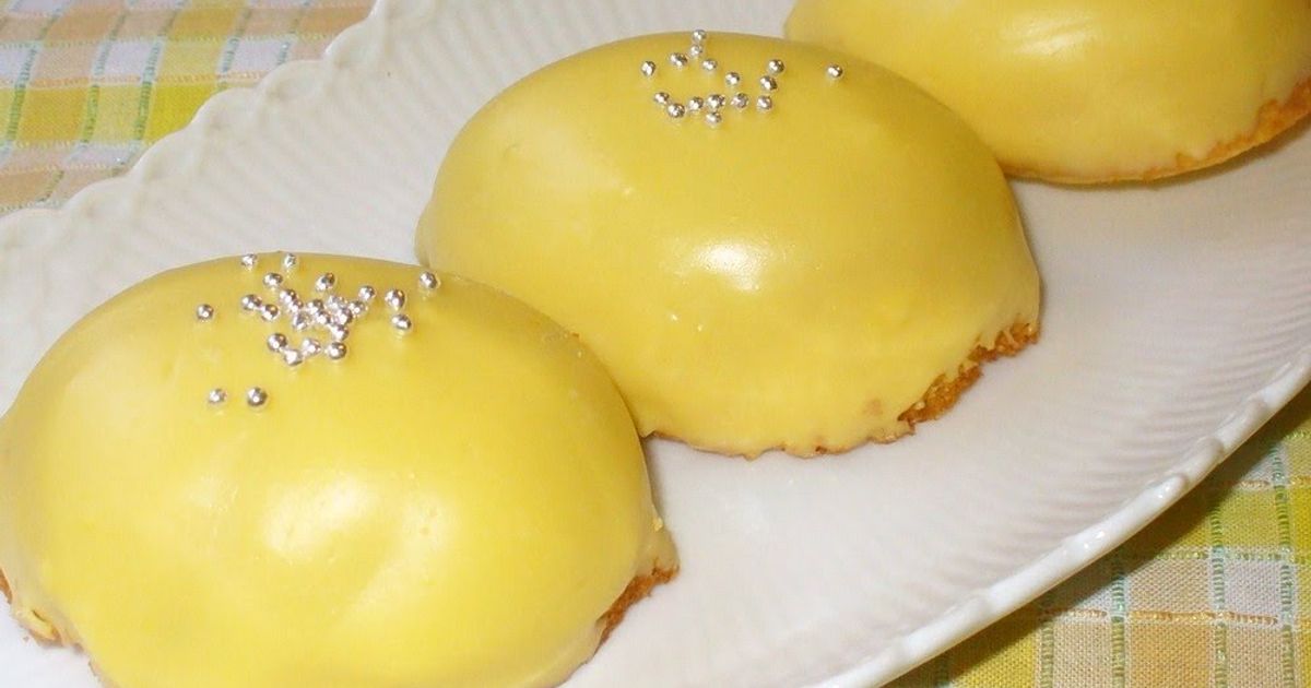 Fluffy And Rich Lemon Cakes Recipe by cookpad.japan