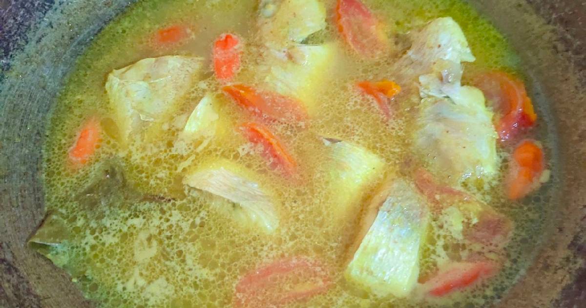 Resep Ikan Kakap Kuah Kuning oleh Helny Ummu Fathaya - Cookpad