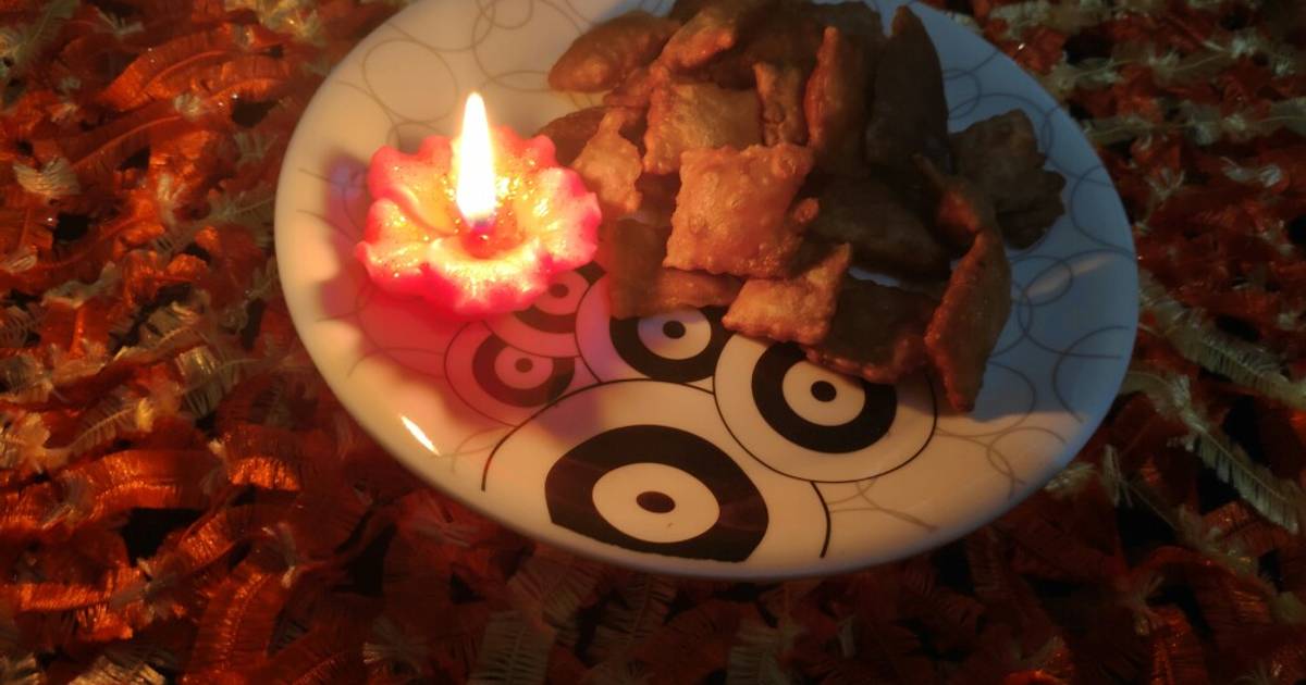 Chocolate Shankar pare Recipe by Meera Ki Rasoi - Cookpad