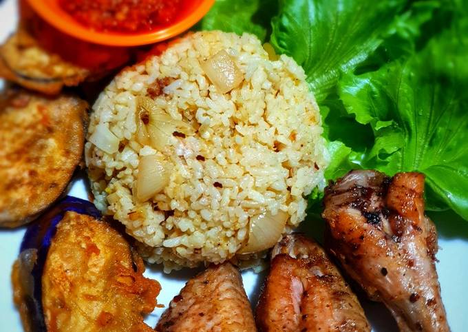 Resep Ayam Panggang Rice Cooker oleh Mutabikh Uwmi (مطبخ اومي) - Cookpad