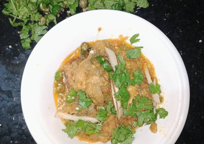 Chicken karahi Recipe by Anam Mohsin - Cookpad