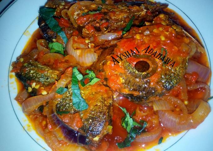 Peppered fish sauce 2 Recipe by Ayshat Adamawa(U. Maduwa) - Cookpad