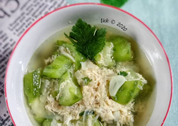Resep Sayur Oyong Kaldu Jamur oleh Titiek Purnomo - Cookpad