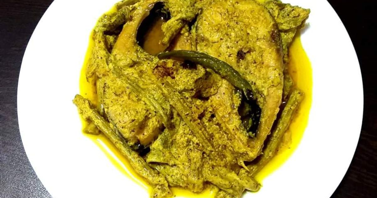 Keya Mandal দ্বারা লাউশাক ইলিশের ঝাল (Lau Saag Ilisher Jhal Recipe In ...