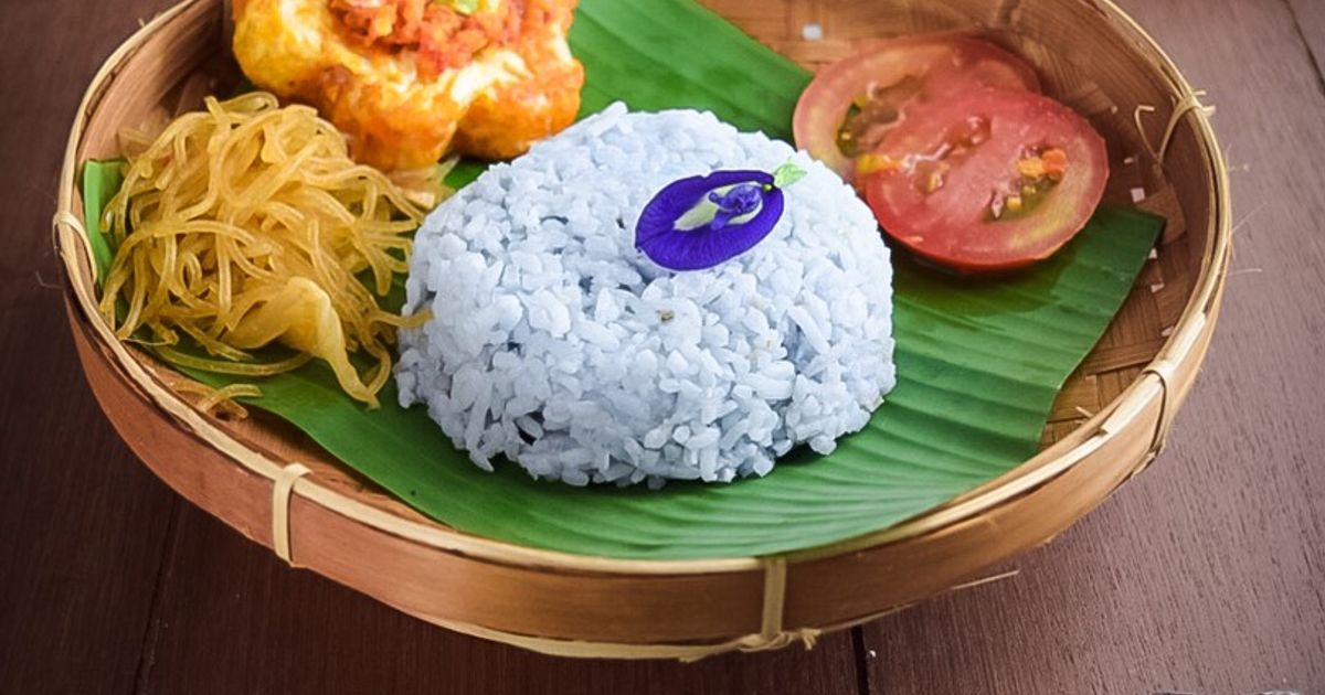 Resep Nasi Uduk Rice Cooker Bunga Telang oleh Ecka Rahma - Cookpad