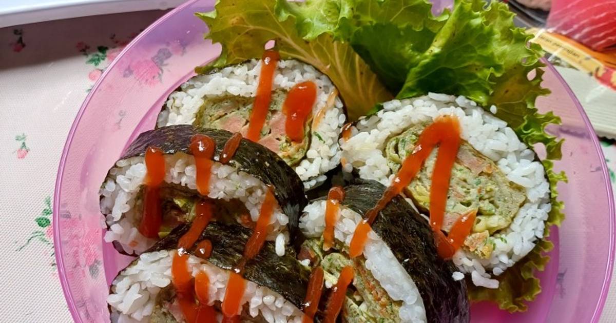 Resep Bento Kimbab/Sushi Telur Bayam Wortel Sosis oleh Mamake_Wawa - Cookpad