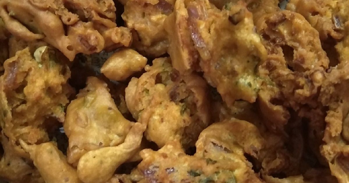 Crispy Double Fry Pakorey Recipe by Fatima Mehmood Mughal - Cookpad
