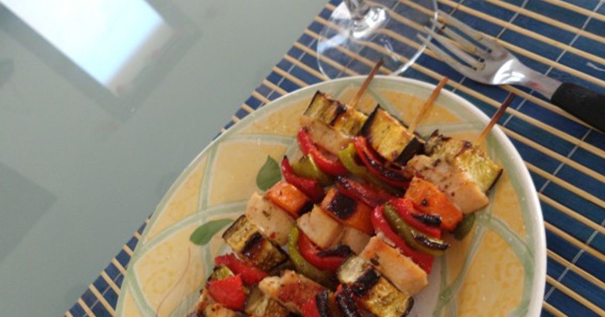Pinchos De Pollo Y Verduras (No Keto) Recipe by Celi Hidalgo - Cookpad
