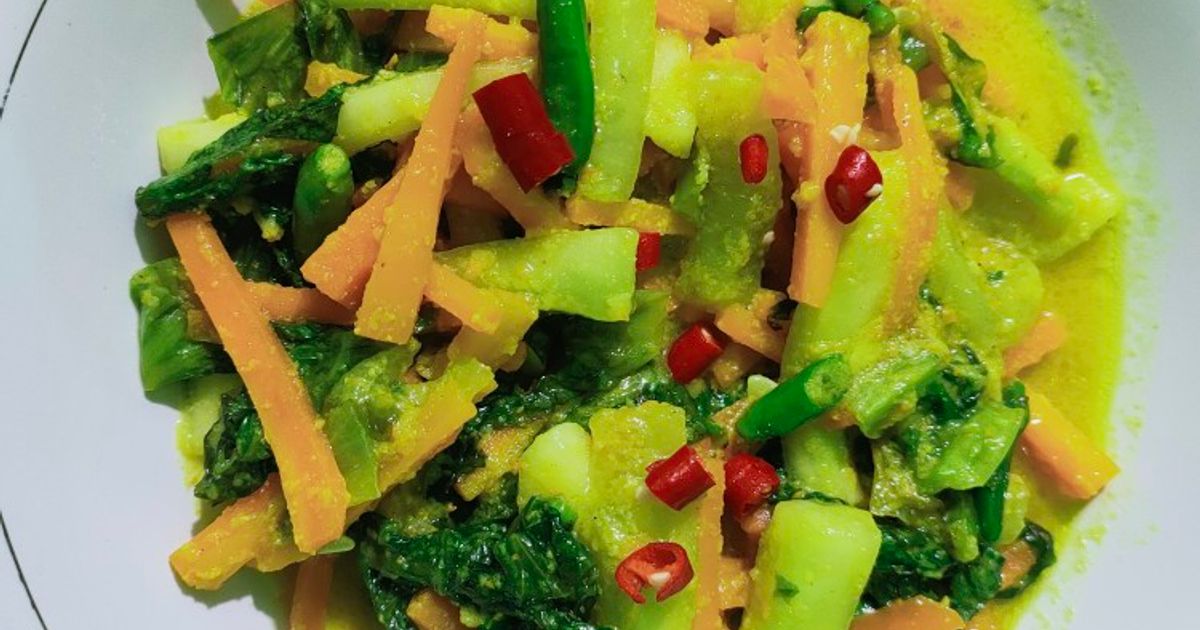 Resep Acar Timun Wortel Selada Bumbu Kuning oleh Astri Febri - Cookpad