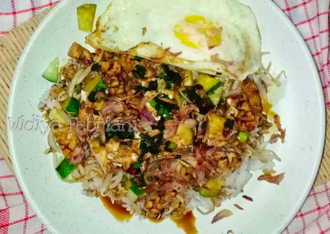 Resep Nasi Lengko Khas Cirebon oleh Widiya Febriani - Cookpad