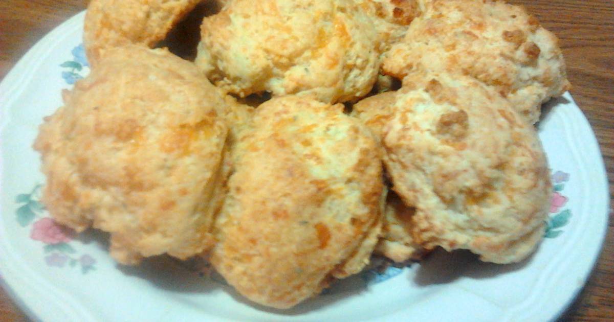 Dawn's chedder biscuits Recipe by Bamamom9703 - Cookpad